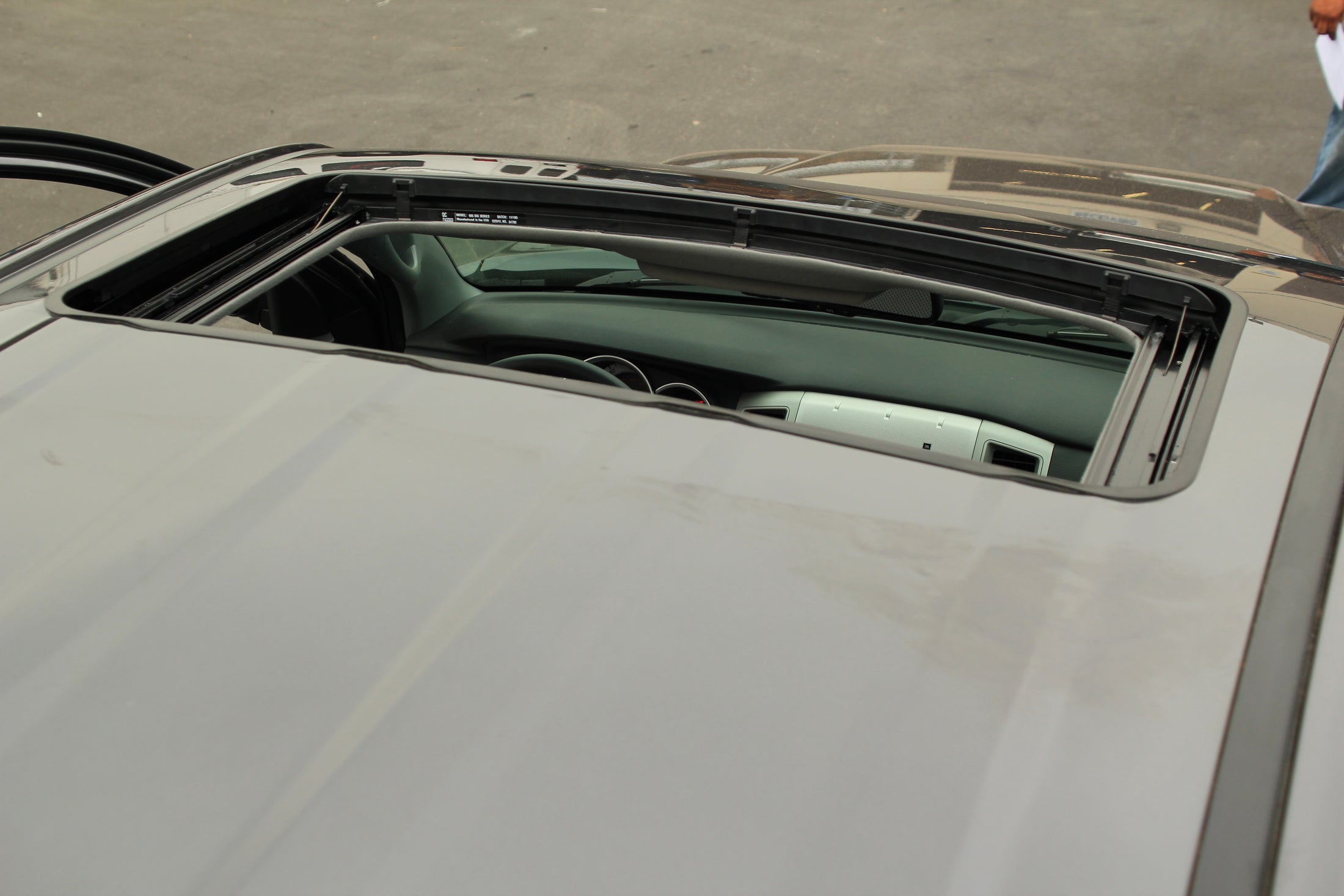 Signature Series 925 Sunroof – Signature Sunroofs